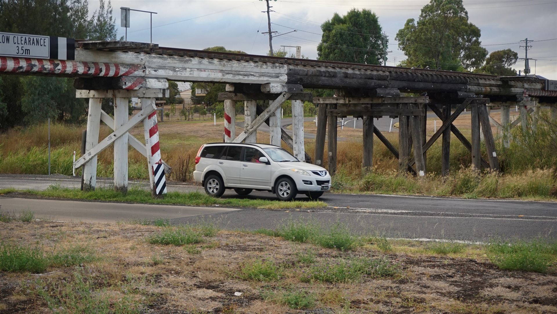 Locations Hub - Cambooya Rail Bridge