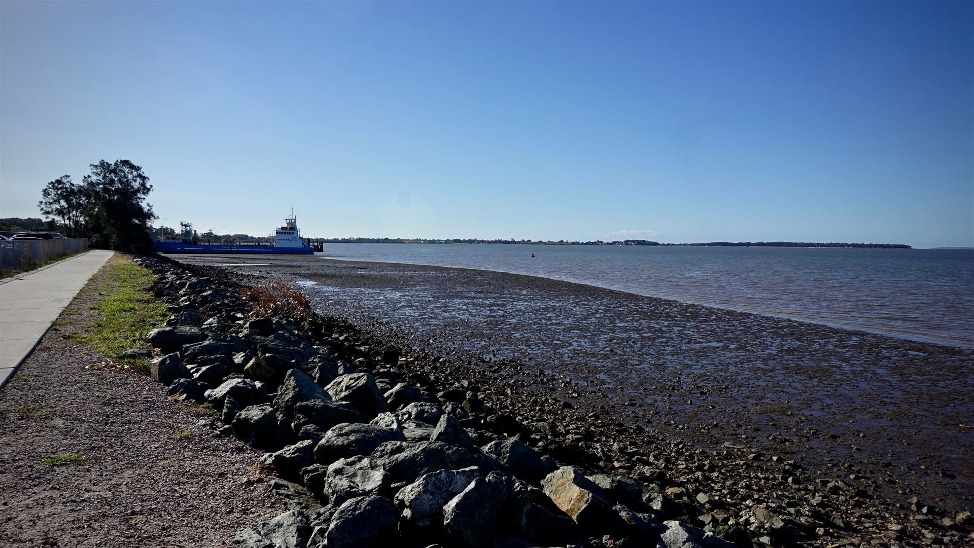Locations Hub - Redland Bay Marina - Ferry Terminal