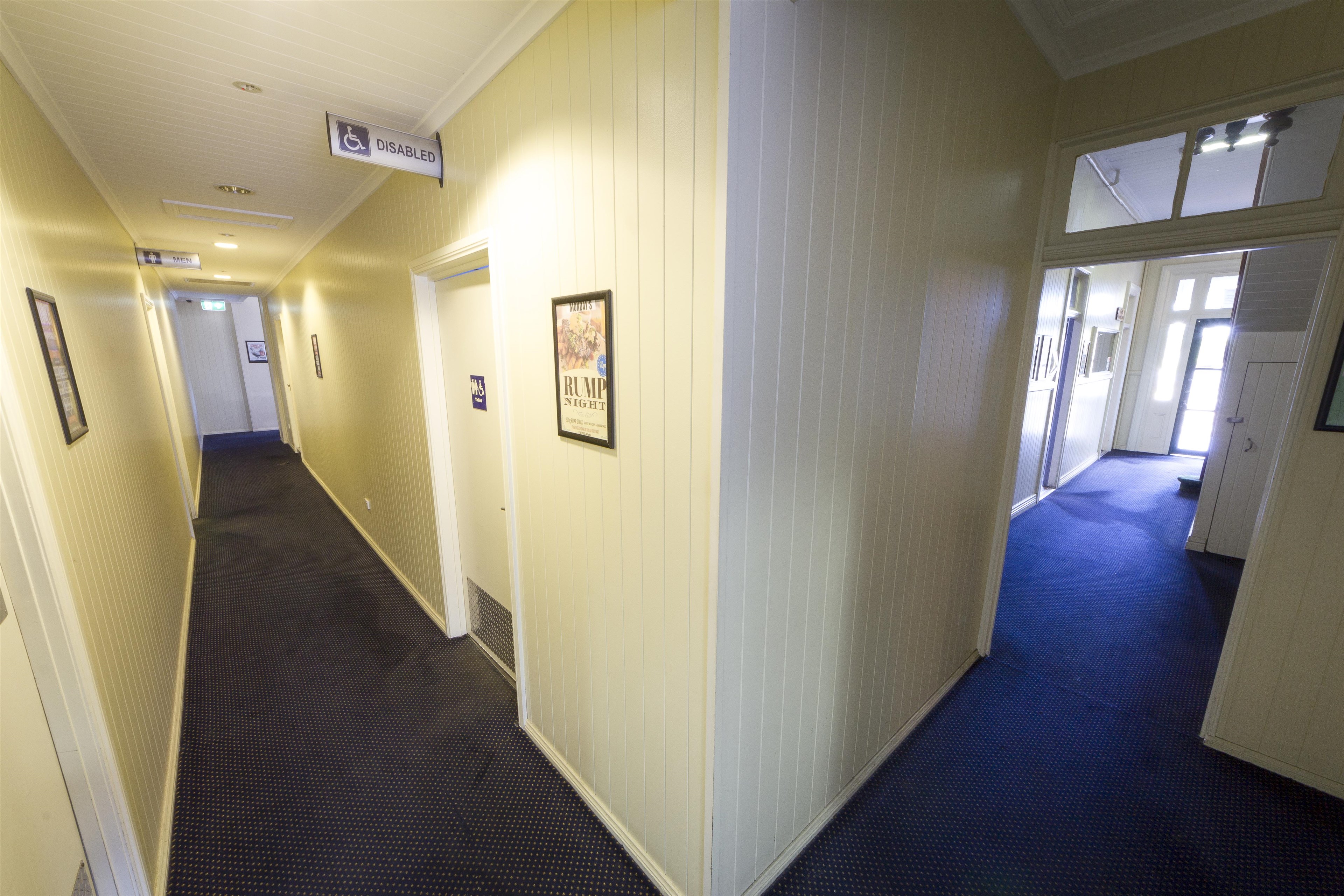 Locations Hub - The Commercial Hotel