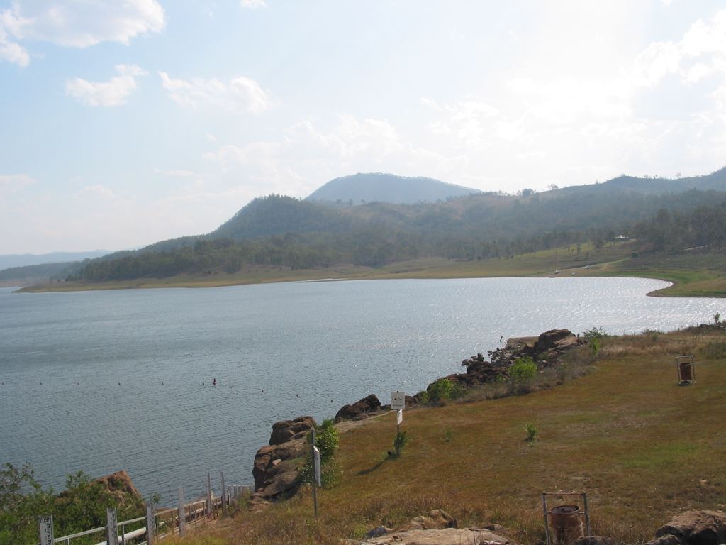 Locations Hub - Maroon Dam