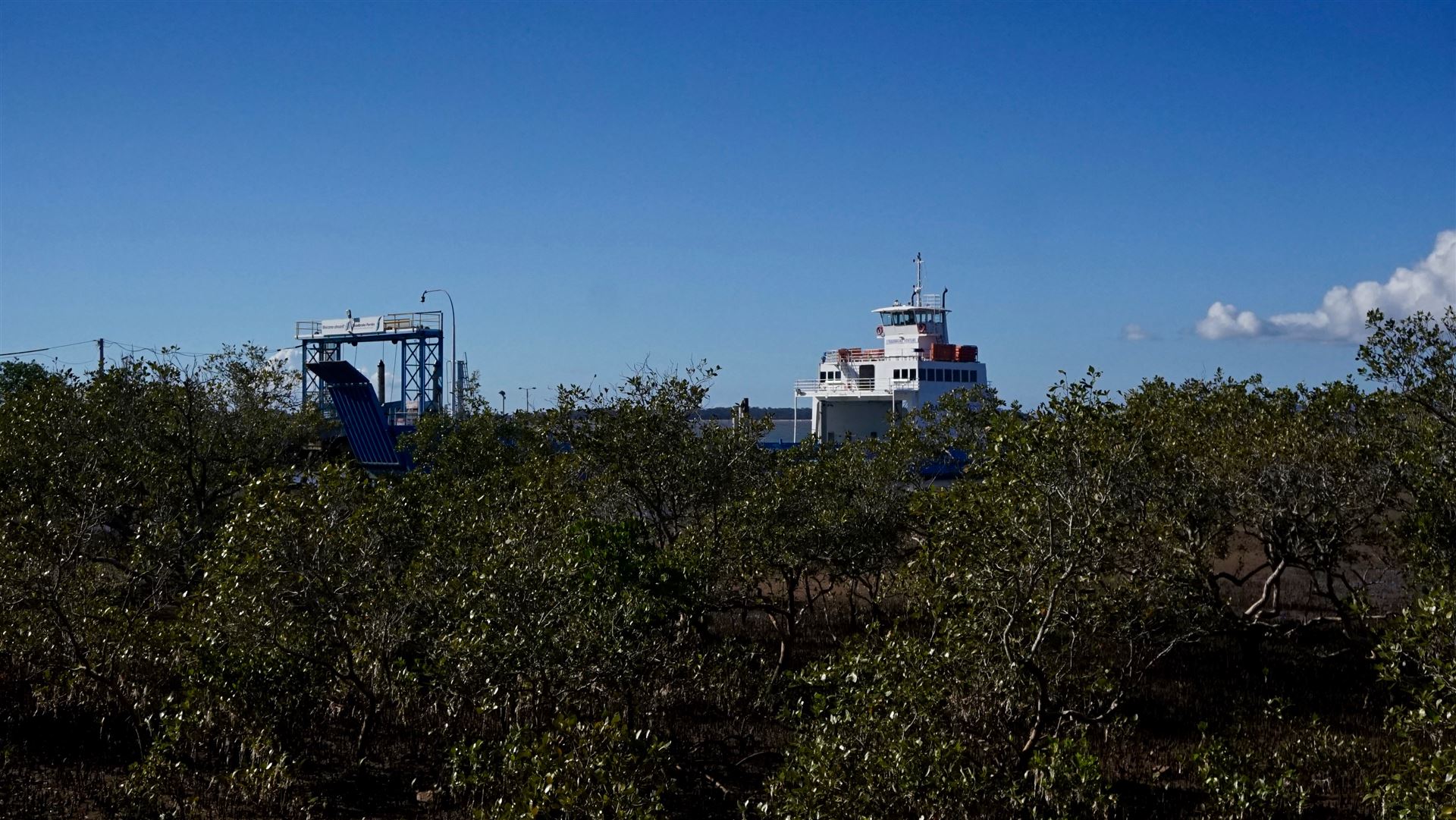 Locations Hub - Redland Bay Marina - Ferry Terminal