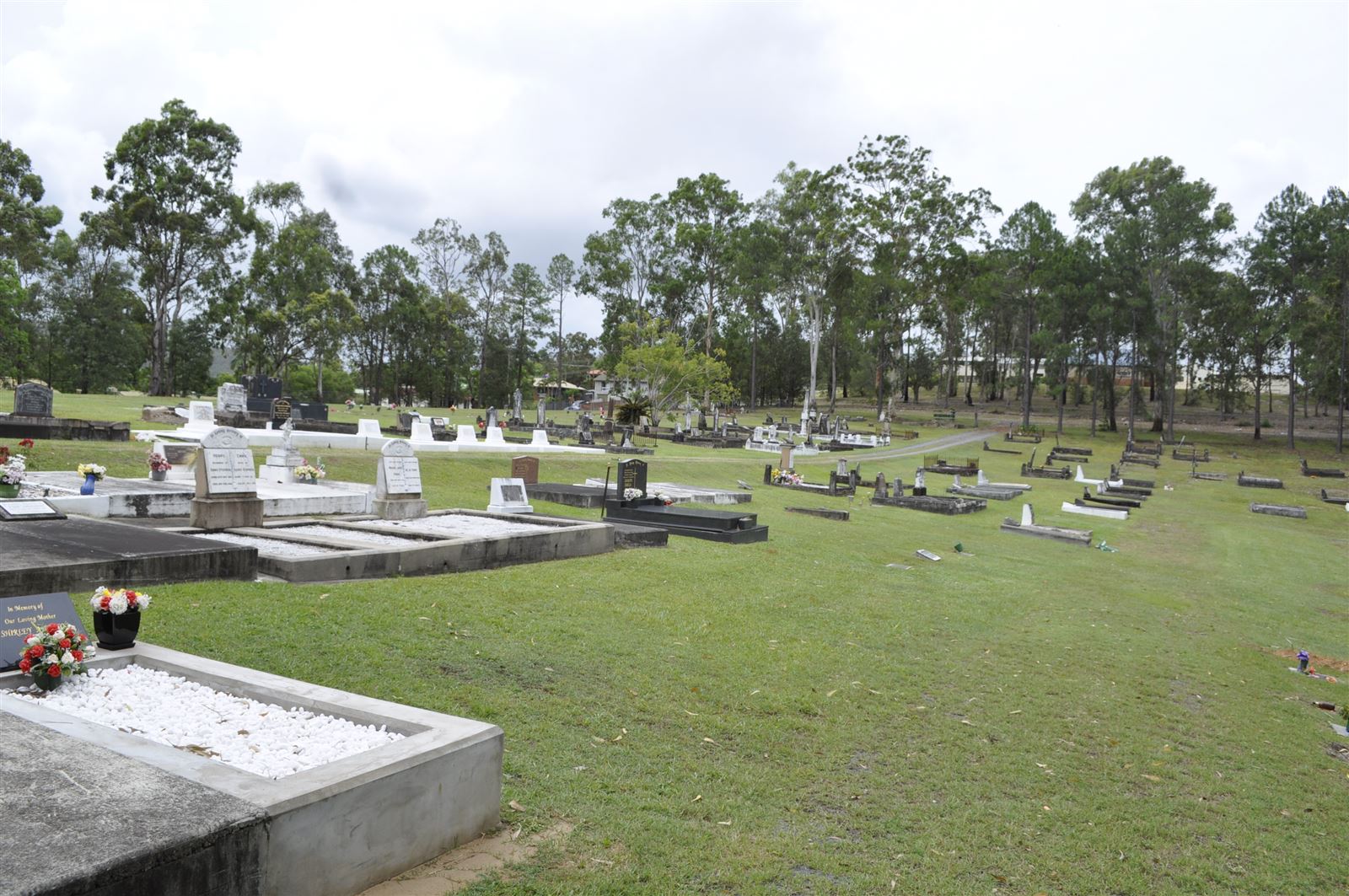 Locations Hub - Nerang Cemetery