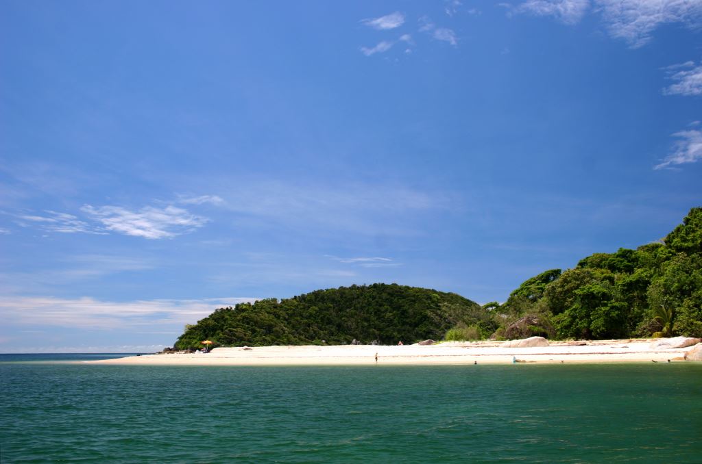 Locations Hub - Cairns Region - Bowden Island