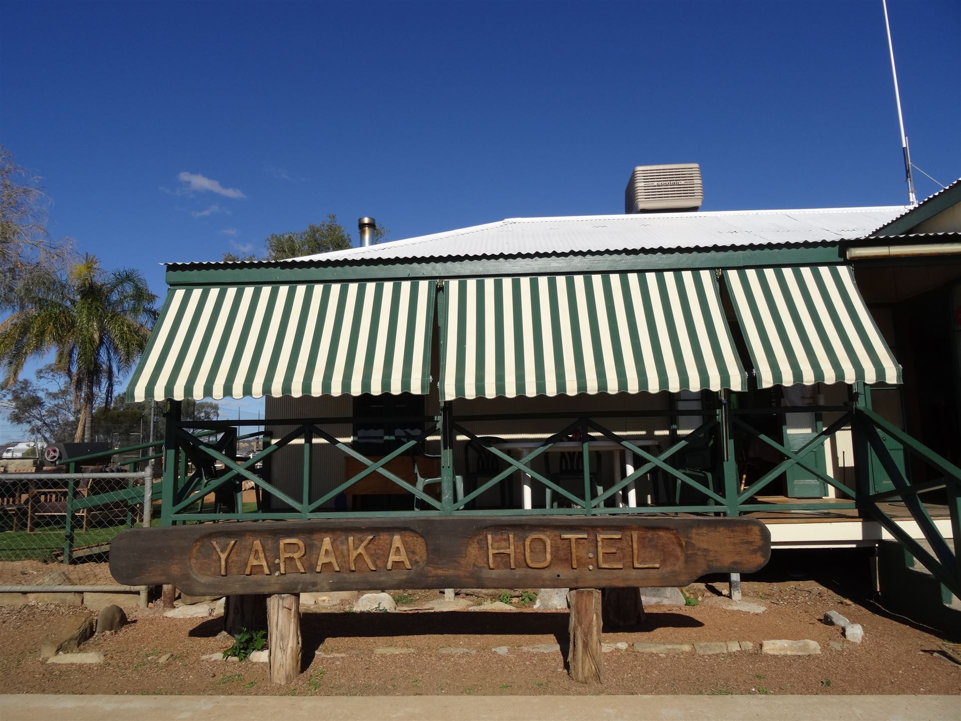 Locations Hub - Yaraka Pub