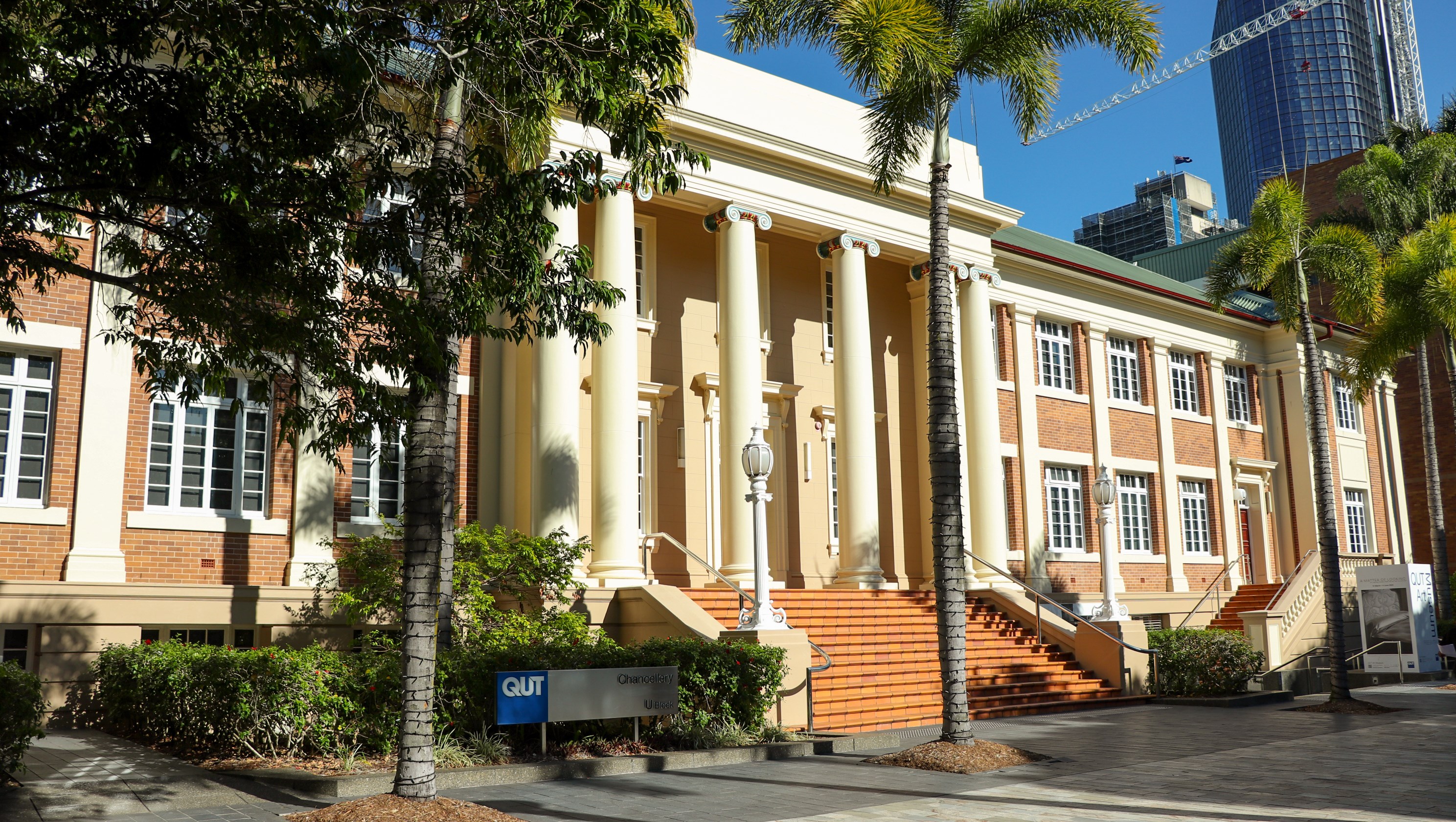 Locations Hub - QUT Gardens Point U Block / Chancellery / Art Gallery
